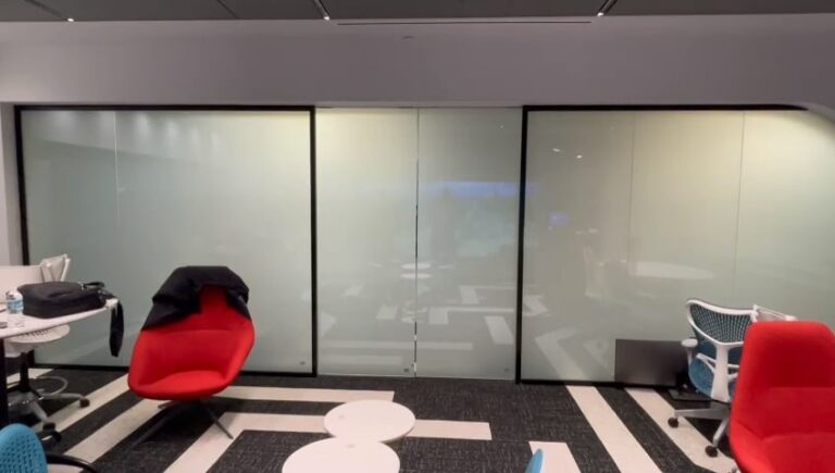 Electric Glass - Screen Solutions International - Holographic - LED ...